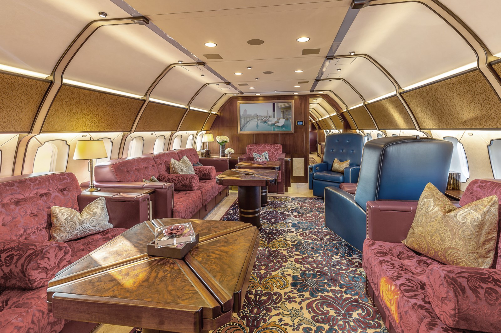 Boeing BBJ3 737 LX-DIO | Private Jet | Global Jet